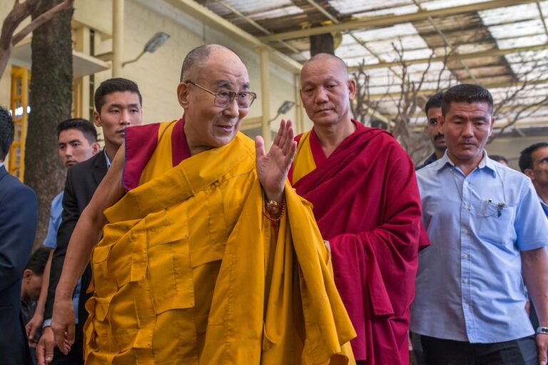 The Definitive Guide to Finding a Spiritual Guru, Mentor or Advisor